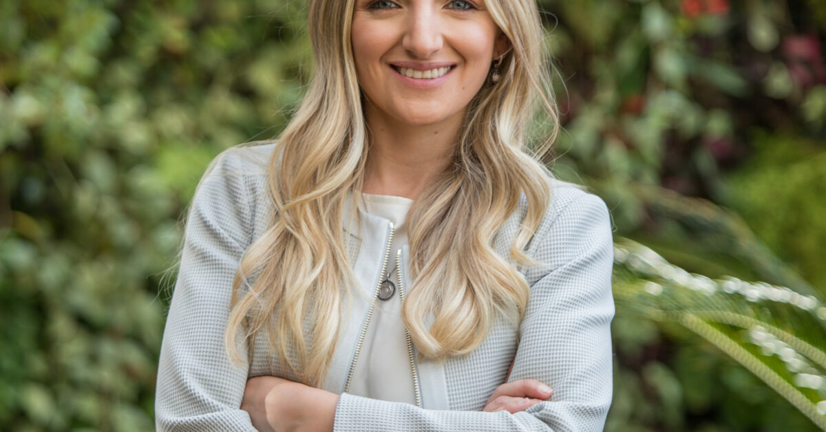 Patricia Chacon ministra palestra no aniversário de 64 anos do Clube ...