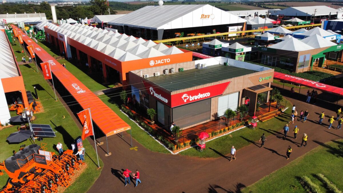 Grupo Bradesco Seguros marca presença no Show Rural Coopavel 2025, em ...